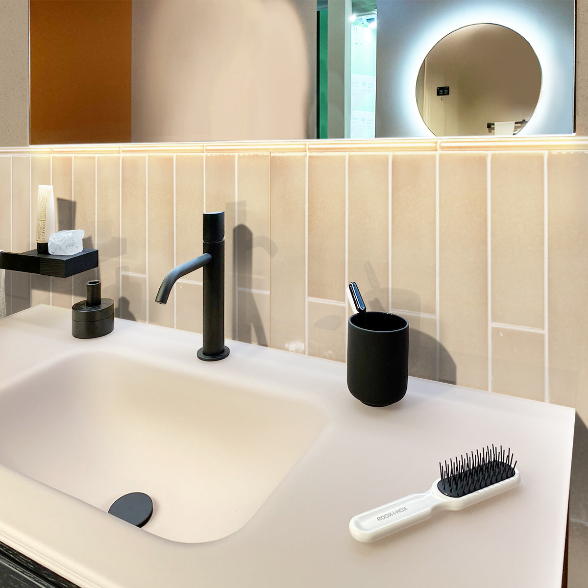 0.5x8 Silken Glossy Beige Ceramic Pencil Tile Trims - Glossy Beige ...